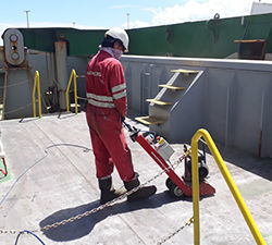 Marine Deck Coating Removal With The TFP 200 Deck Crawler/Scarifier ...